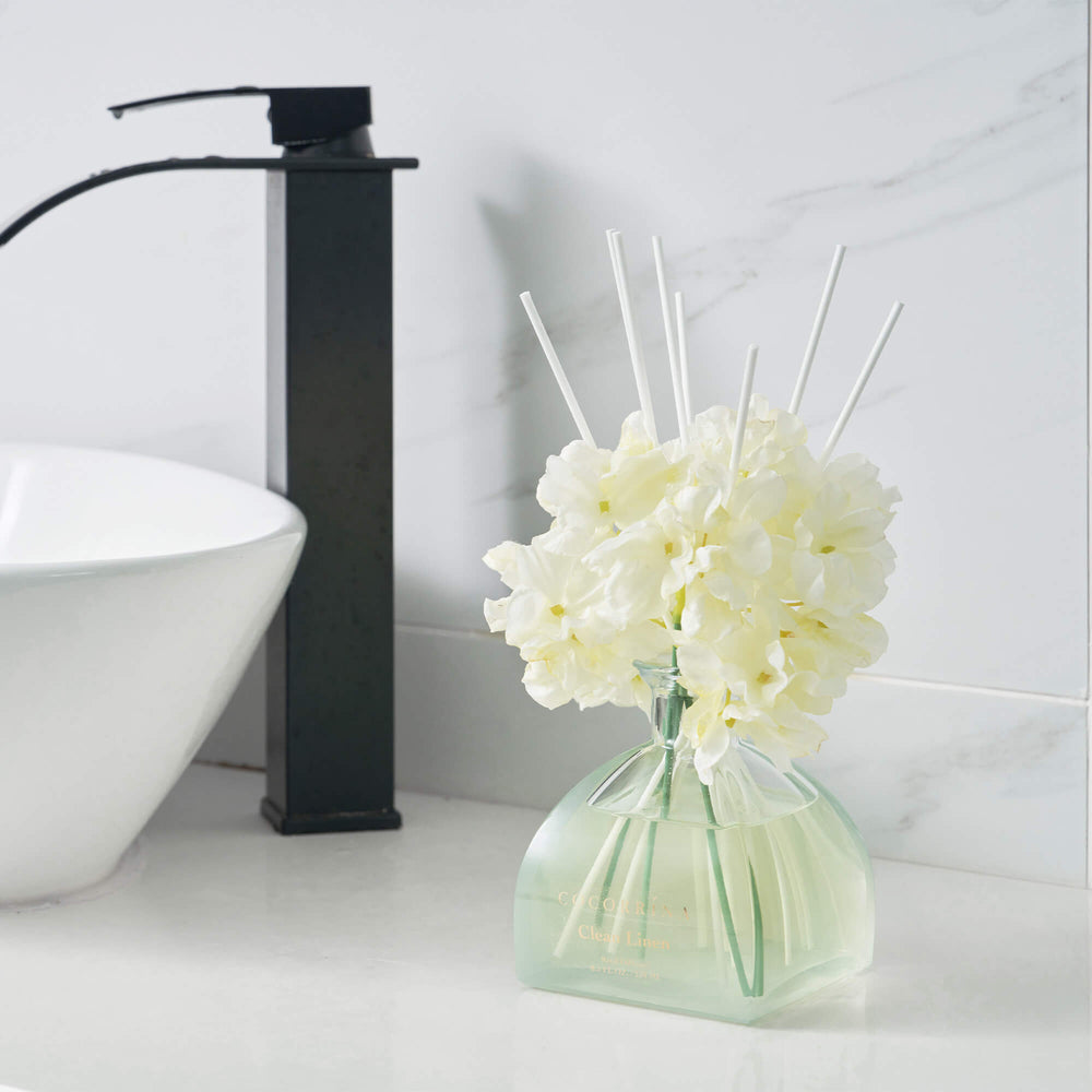 COCORRÍNA Clean Linen Simple Luxe Reed Diffuser Set