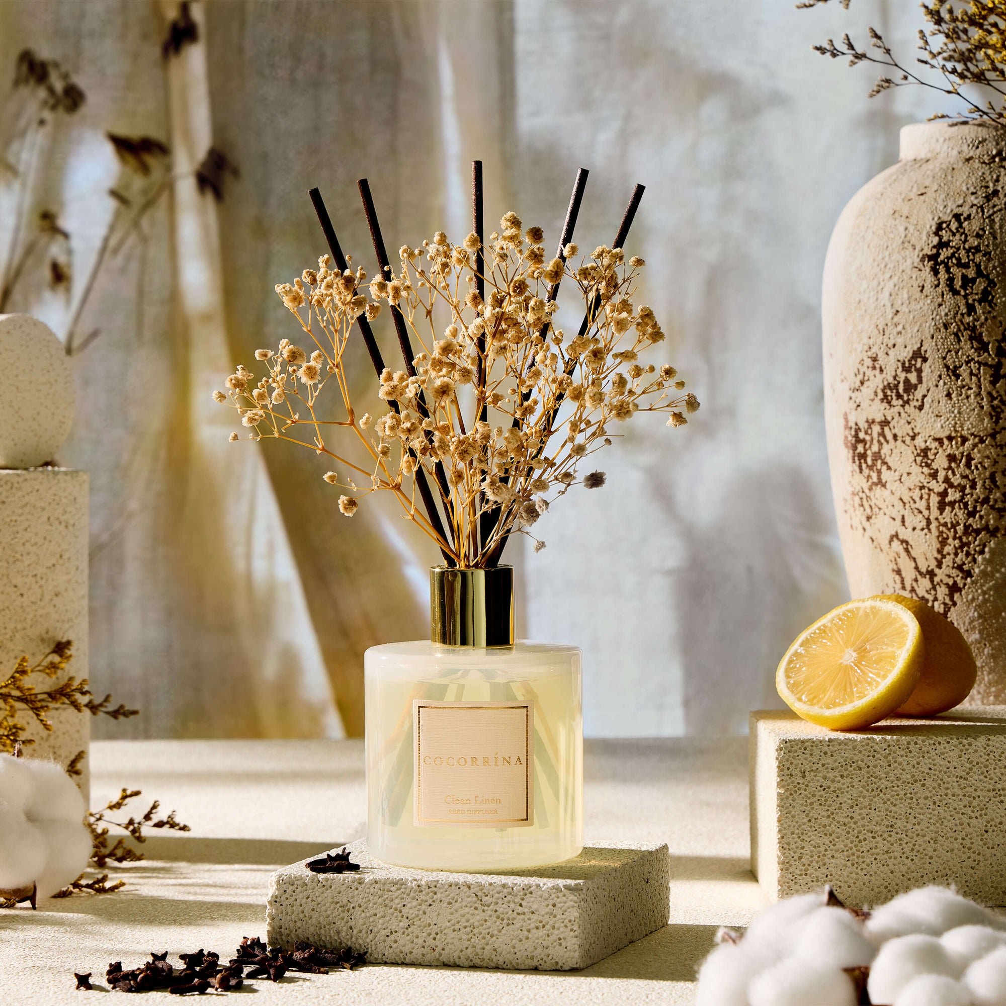 Cocorrína Clean Linen Reed Diffuser Set